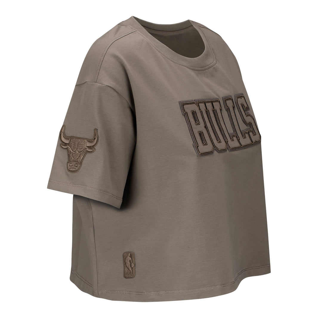 Authentic Women's Chicago Bulls Apparel – Official Chicago Bulls Store