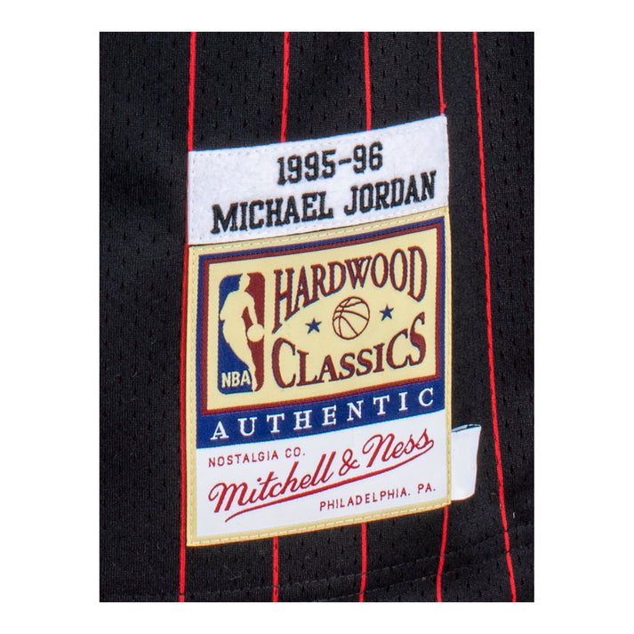 Chicago Bulls Authentic Mitchell & Ness Michael Jordan 1995-96 Jersey – Official Chicago Bulls Store